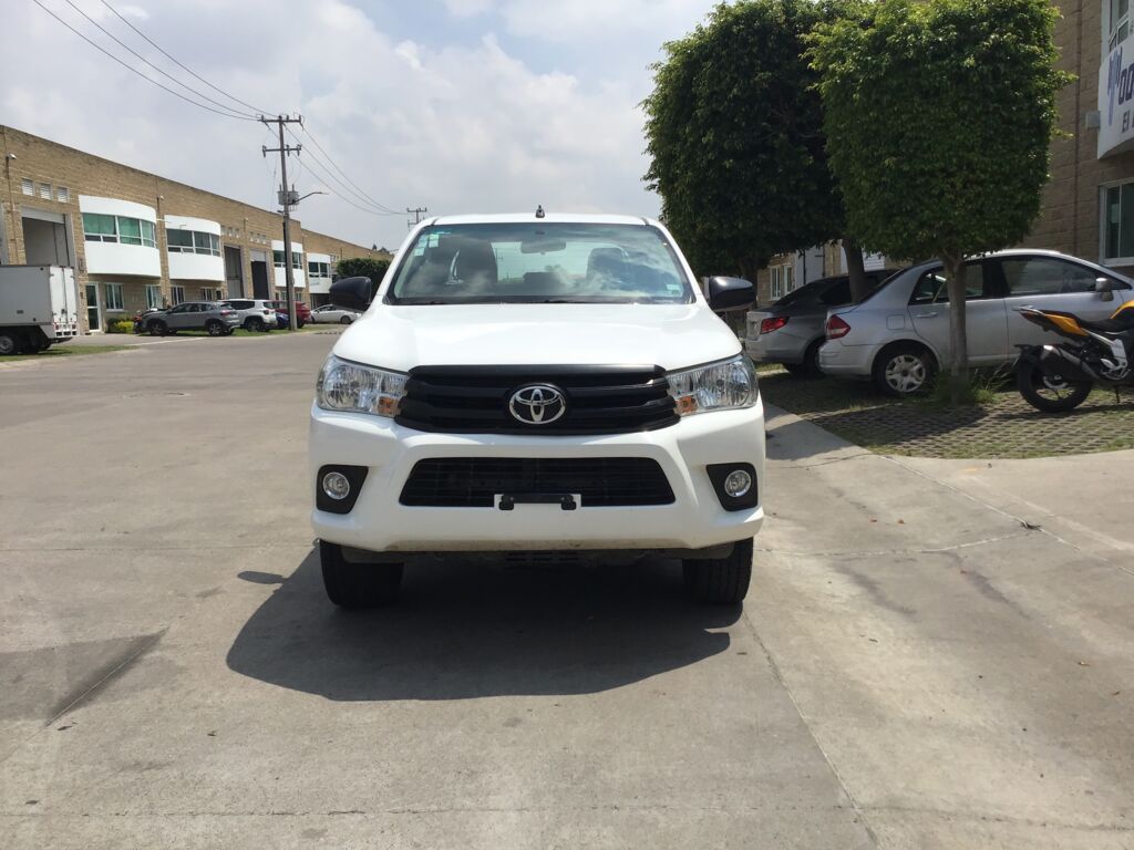 Toyota Hilux 2022 4p Doble Cabina Diesel L4/2.8/T Man 4X4 - Próximo a Subastar - Todo en Subastas